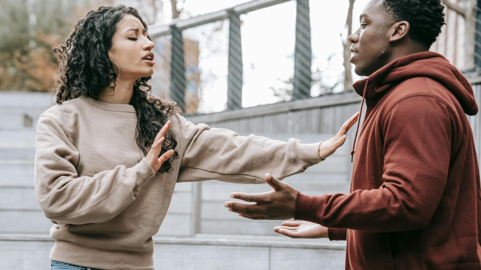 What to know about domestic violence intervention programs - Grow Therapy